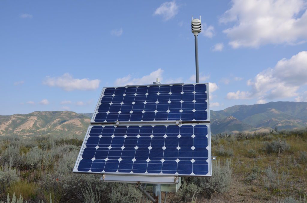 Utah solar project launches to help power Meta's data center - TownLift ...