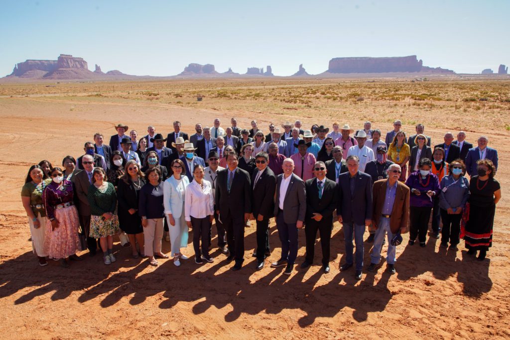 Navajo sign $220M water rights settlement with Utah and federal ...