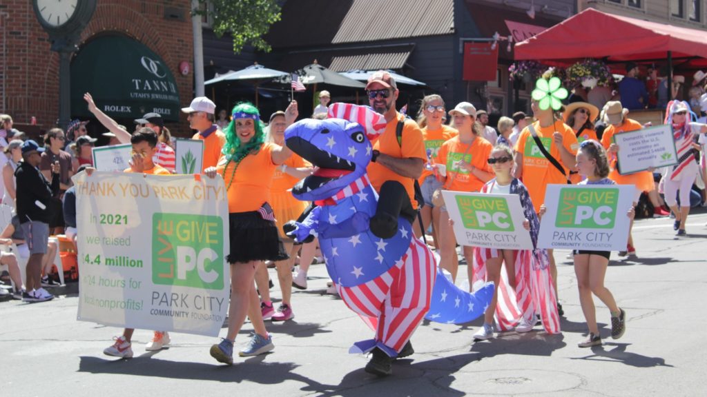 Call for float entries for the annual Fourth of July Parade - TownLift ...