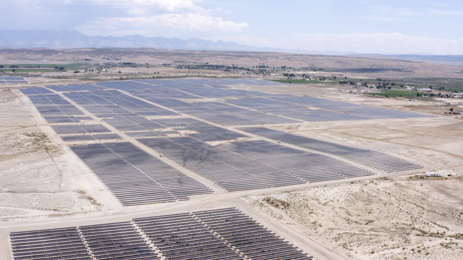 Utah solar project launches to help power Meta's data center - TownLift ...