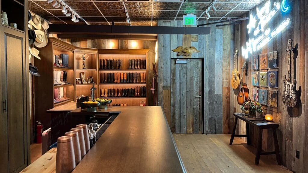 Kemo Sabe gets coveted full bar license - TownLift, Park City News