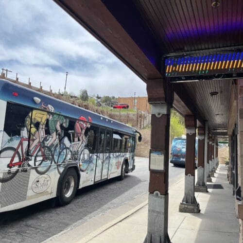 Park City looking to swap old electric buses for new ones in $5.1M deal ...