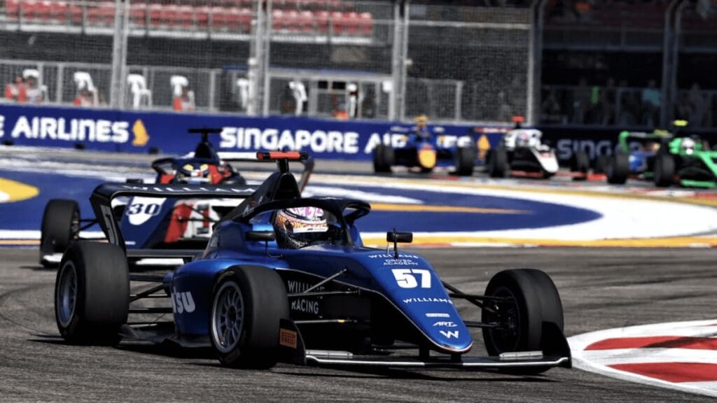 Lia Block drives into top 5 in Singapore's F1 Academy Series - TownLift ...