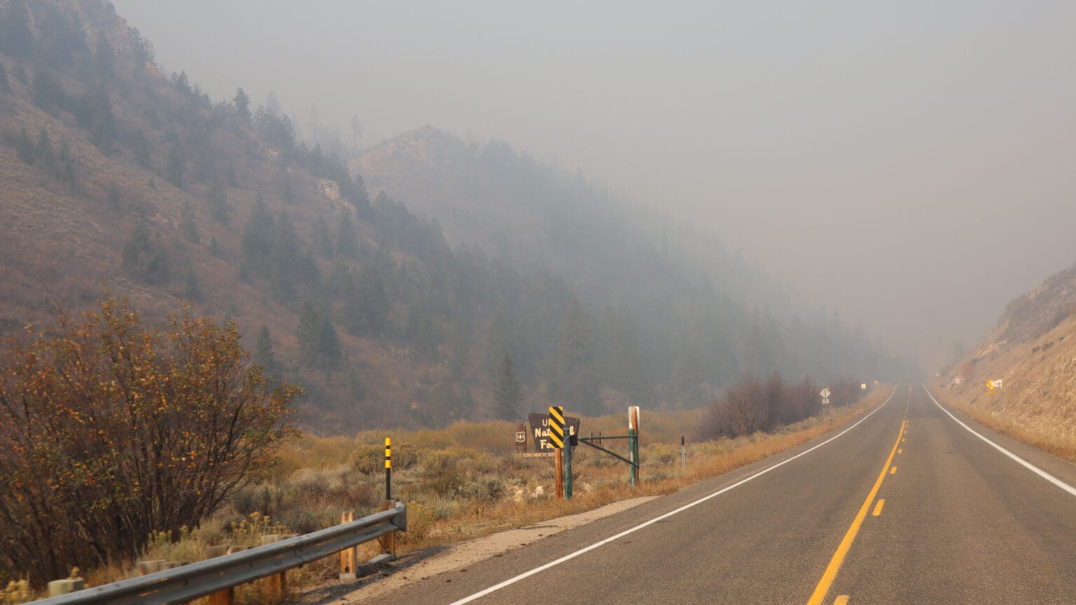 Yellow Lake Fire could force closure of Mirror Lake Highway, new ...