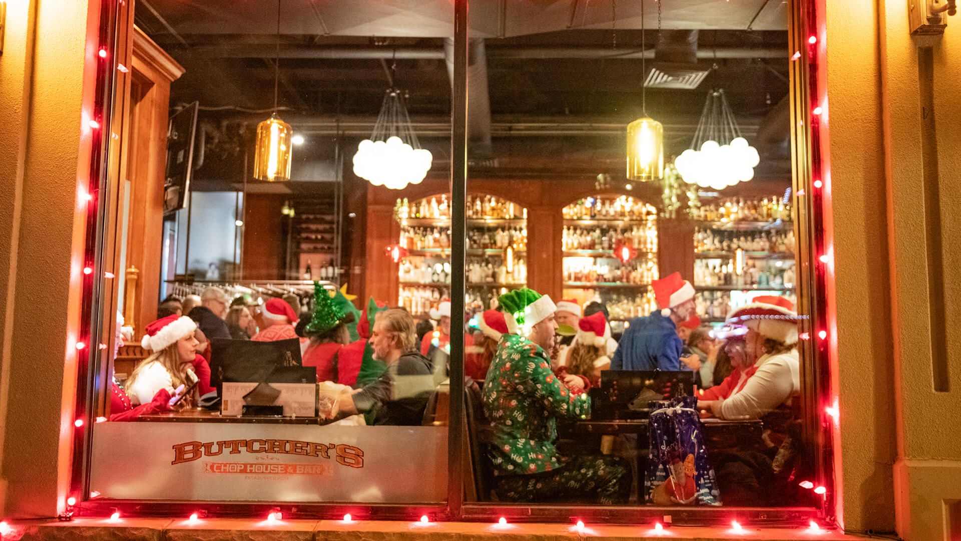 SNAPPED: Santa Pub Crawl collects Christmas gifts for Operation Hope ...