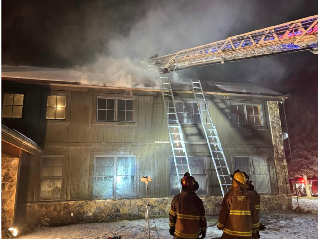 Fire crews battle roof, attic blaze in Oakley - TownLift, Park City News