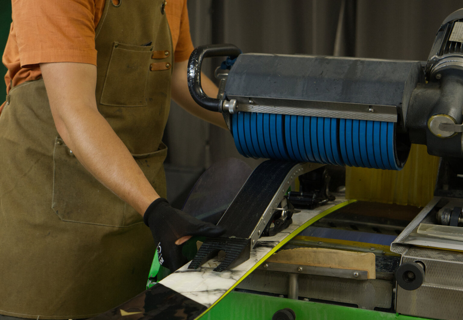 Ski doctor makes house calls: Park City's first pickup tuning service ...