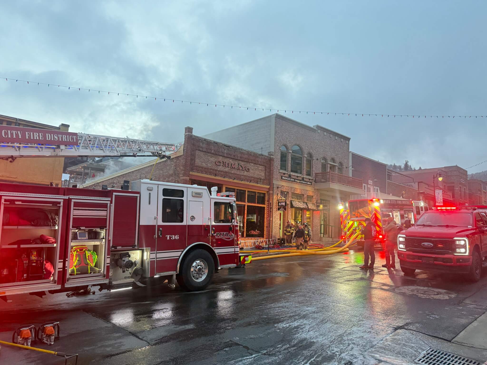 Breaking: Firefighters battle blaze at Chimayo restaurant on Park City ...